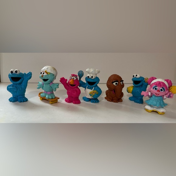Sesame Street | Toys | Sesame Street Hasbro 335 Action Figures | Poshmark